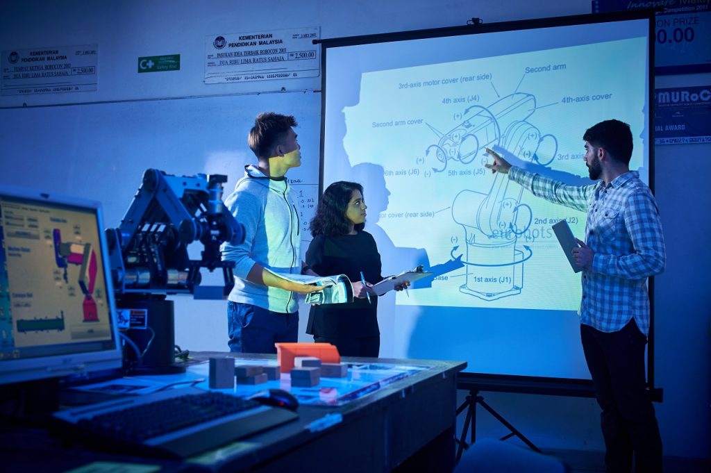 A FREE VIRTUAL EVENT ON ENGINEERING - Multimedia University