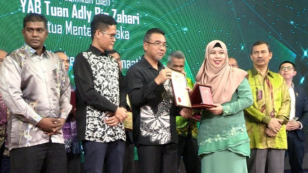 MMU Receives Two Awards at Melaka Green Award 2018 - Multimedia University