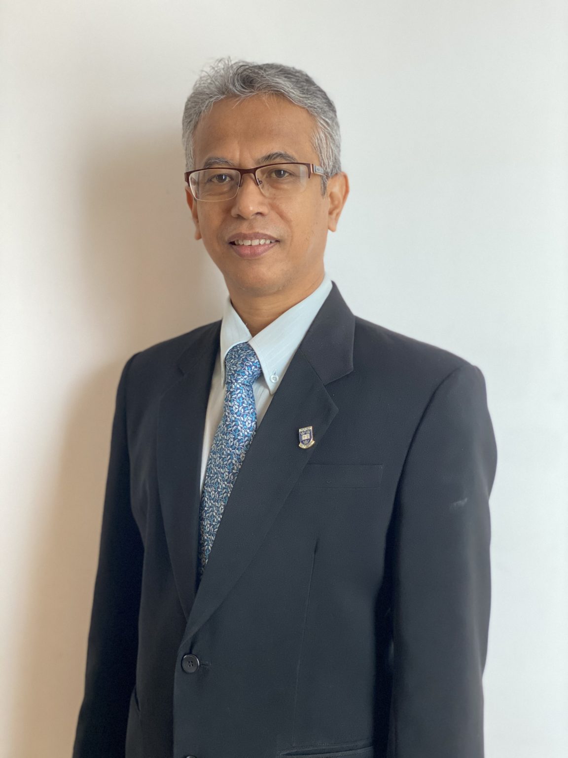 Dr. Ridzwan Receives Appointment Letter as Chairman of Audit and Risk ...