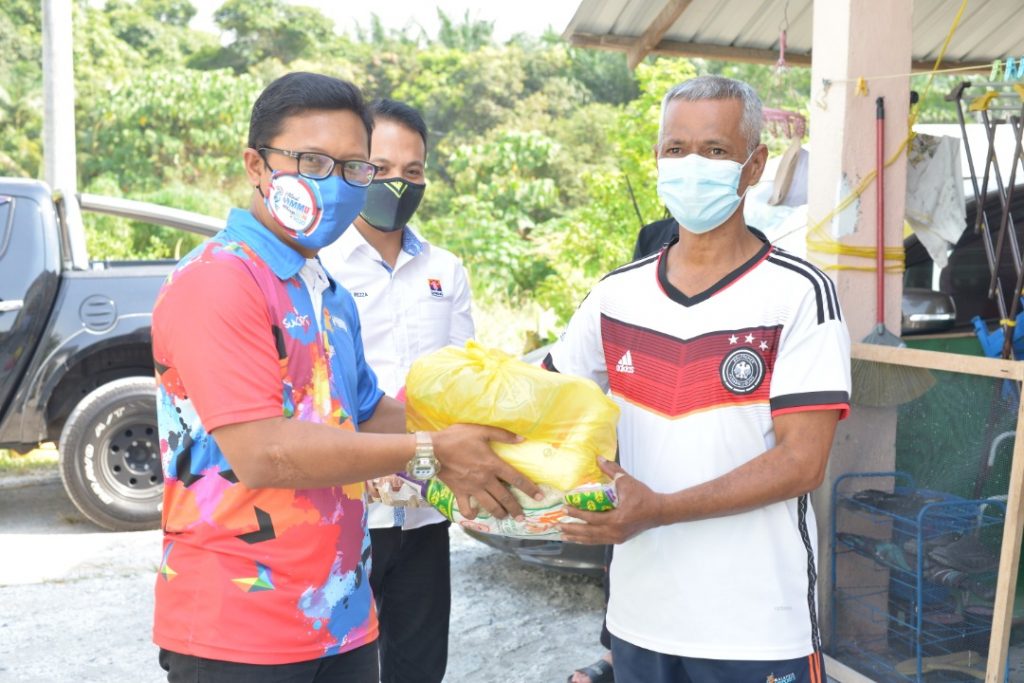 UCTC Helps the Needy during MCO - Multimedia University