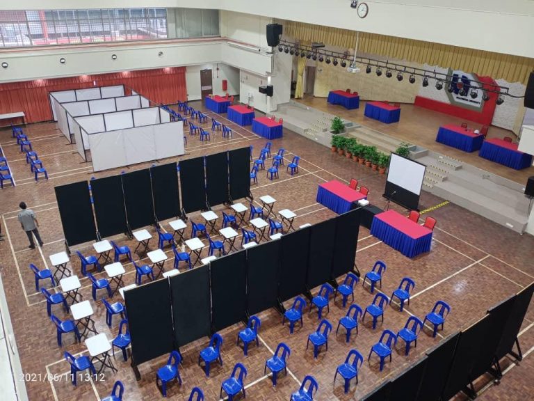 MMU Serves as One of the Vaccination Centres in Melaka - Multimedia ...