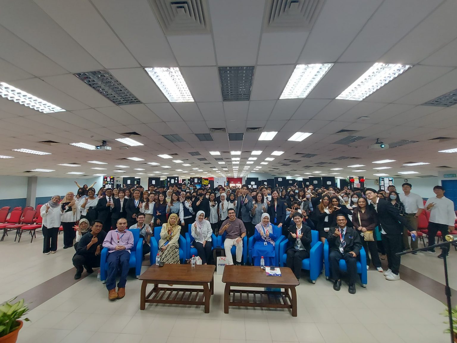 Over 400 Students Attend the Digital Business and Cybersecurity ...